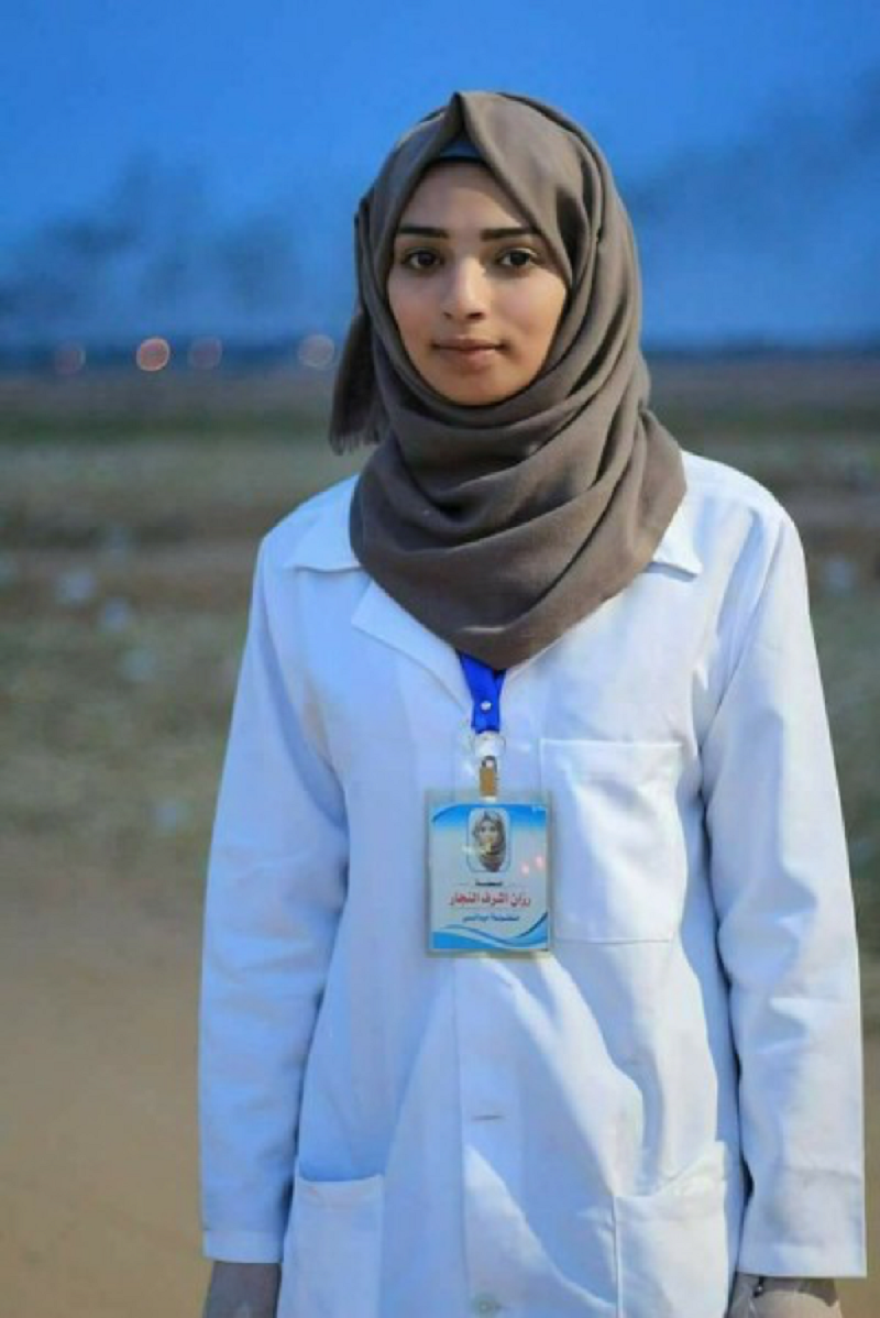 Israeli Forces Kill Paramedic and Injure 100 Palestinians as Great ...